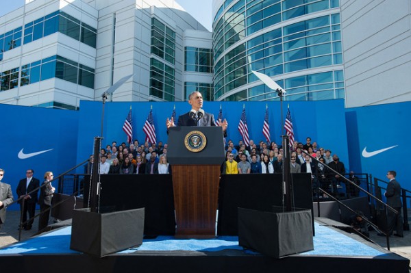 เมื่อ Barack Obama ไปเยือน NIKE HQ หัวใจของบริษัทยักษ์ใหญ่ระดับโลก ...