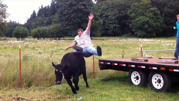 ความสุขบนความทุกข์ของผู้อื่น! ทำไมเราถึงตลกกับความเจ็บปวดของคนอื่น ...