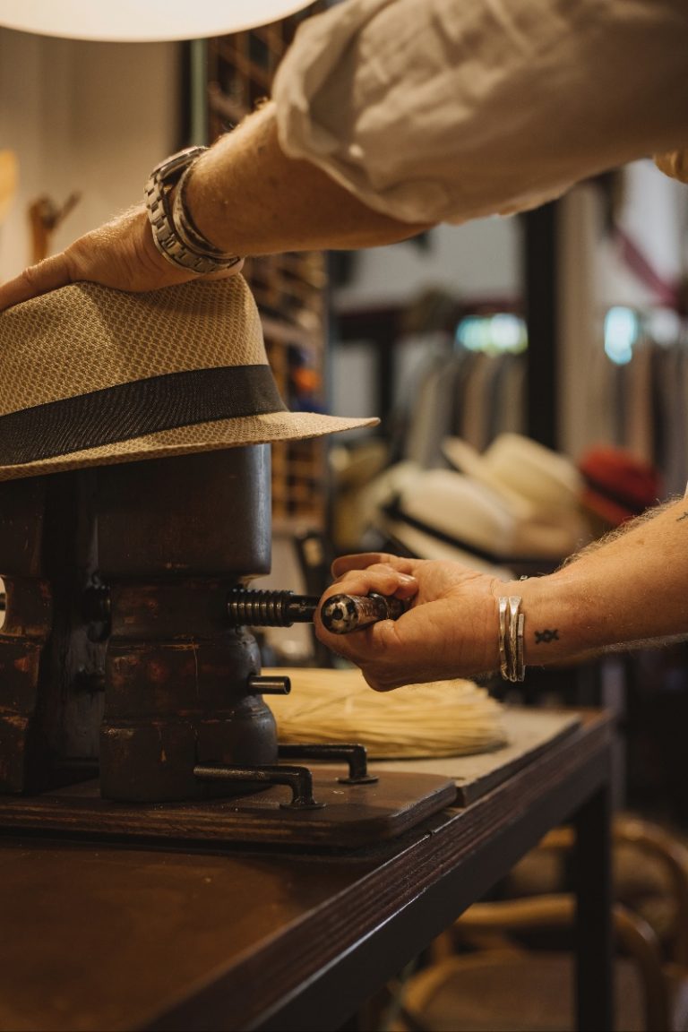 'Hat of Cain' แบรนด์หมวกปานามา (Panama hat) จะมี Trunk Show ที่ร้าน The ...