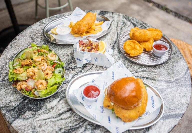 ‘Fishmonger’ คนขายปลาสู่ร้านฟิชแอนด์ชิปส์ที่ภูมิใจในปลาของไทย - DOODDOT