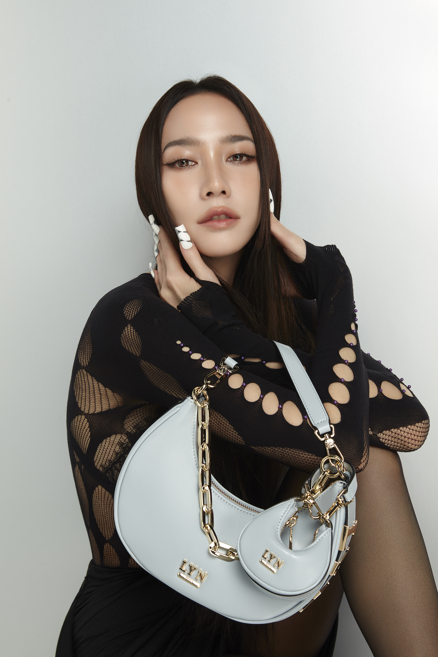 LYN เปิดตัวคอลเลกชัน SPRING 2023 - AUM PATCHARAPA PRESENTS LYN พร้อม ...