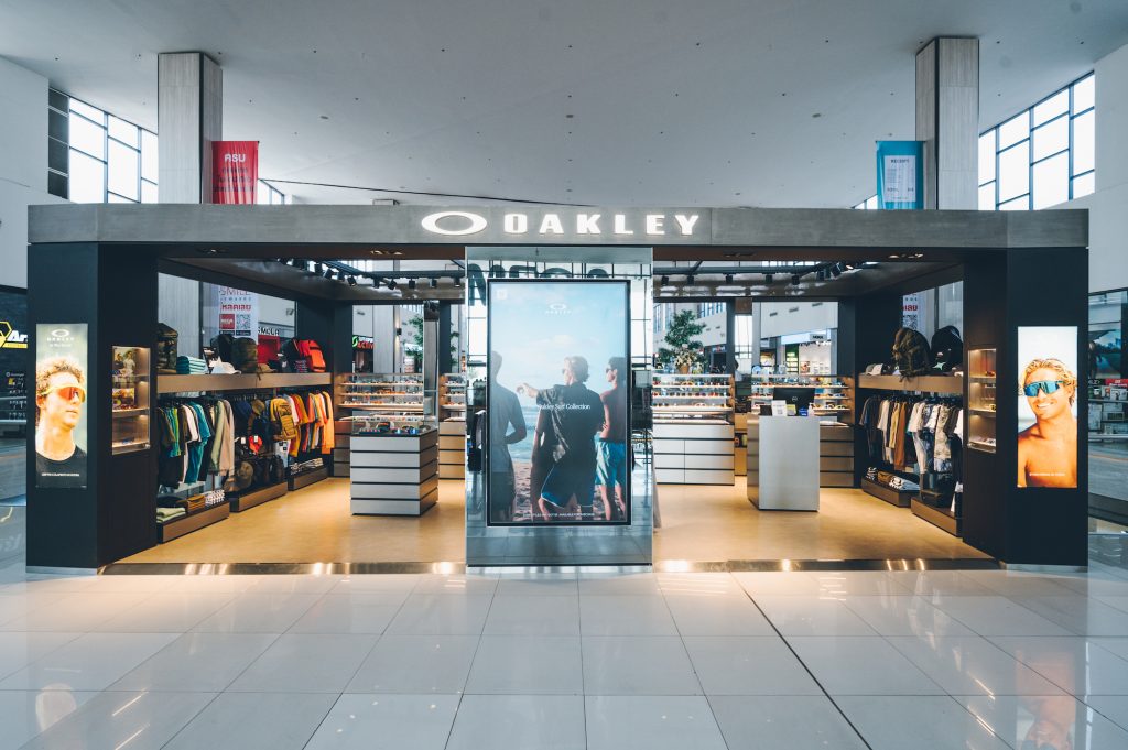 OAKLEY สาขาใหม่ที่เมกาบางนา มาพร้อมคอลเลกชันใหม่ เติมเต็มไลฟ์สไตล์ตลอด ...